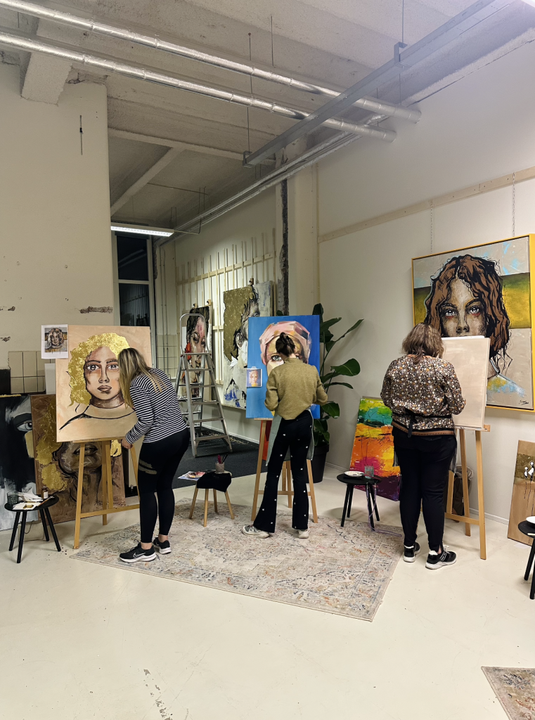 Schilderlessen in Enschede bij SiersArt: ontdek jouw creatieve talent!